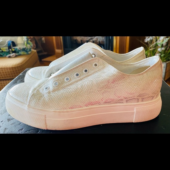 Very Volatile | Shoes | Volatile Shoes Volatile Silversnake Skin ...